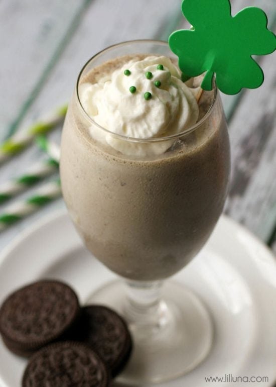 Mint Oreo Ice Cream Shakes
