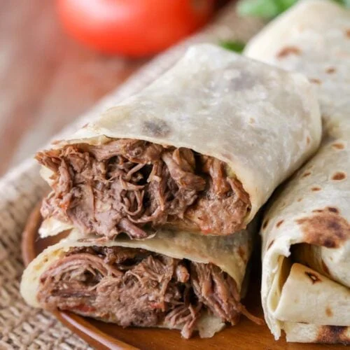 Green Chile Burritos {Made in the Slow Cooker!} | Lil' Luna