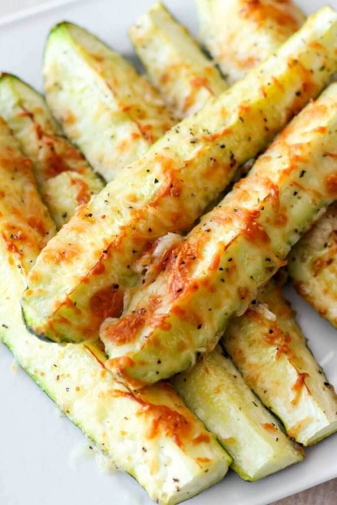 Parmesan Crusted Zucchini (+VIDEO) | Lil' Luna