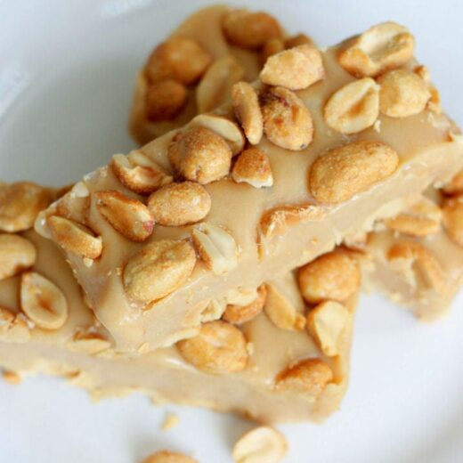 Homemade PayDay Candy Bars {Quick + Easy} | Lil' Luna