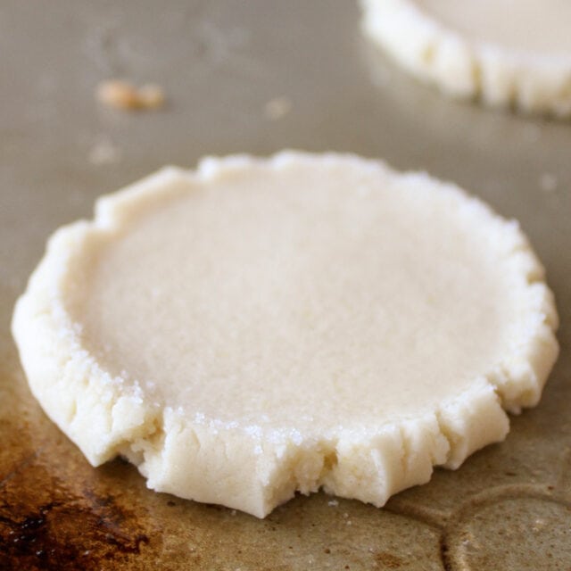 Copycat Swig Cookies {Frosted Sugar Cookies} | Lil' Luna