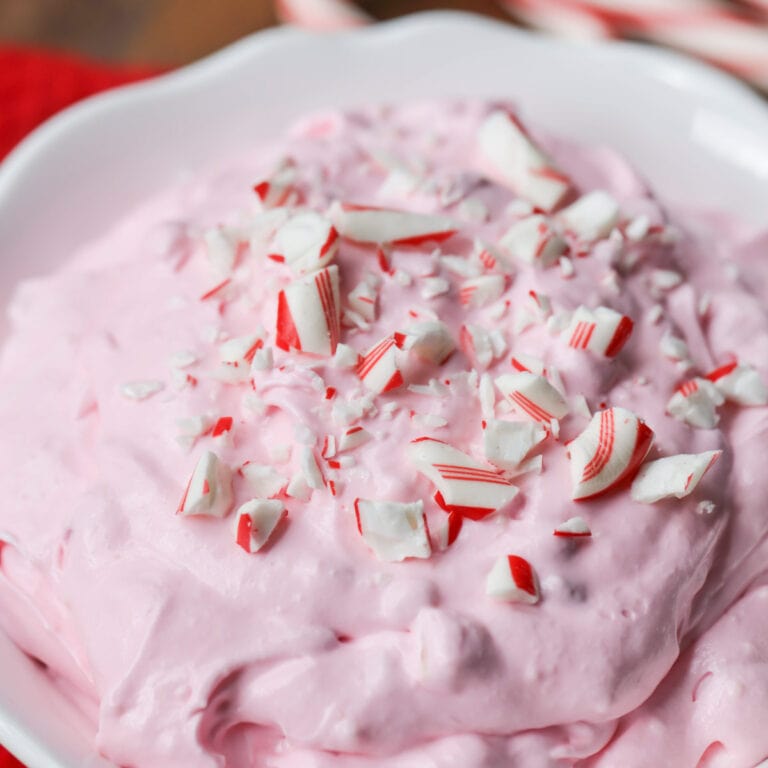 Peppermint Fluff Dip {A Holiday Favorite} | Lil' Luna
