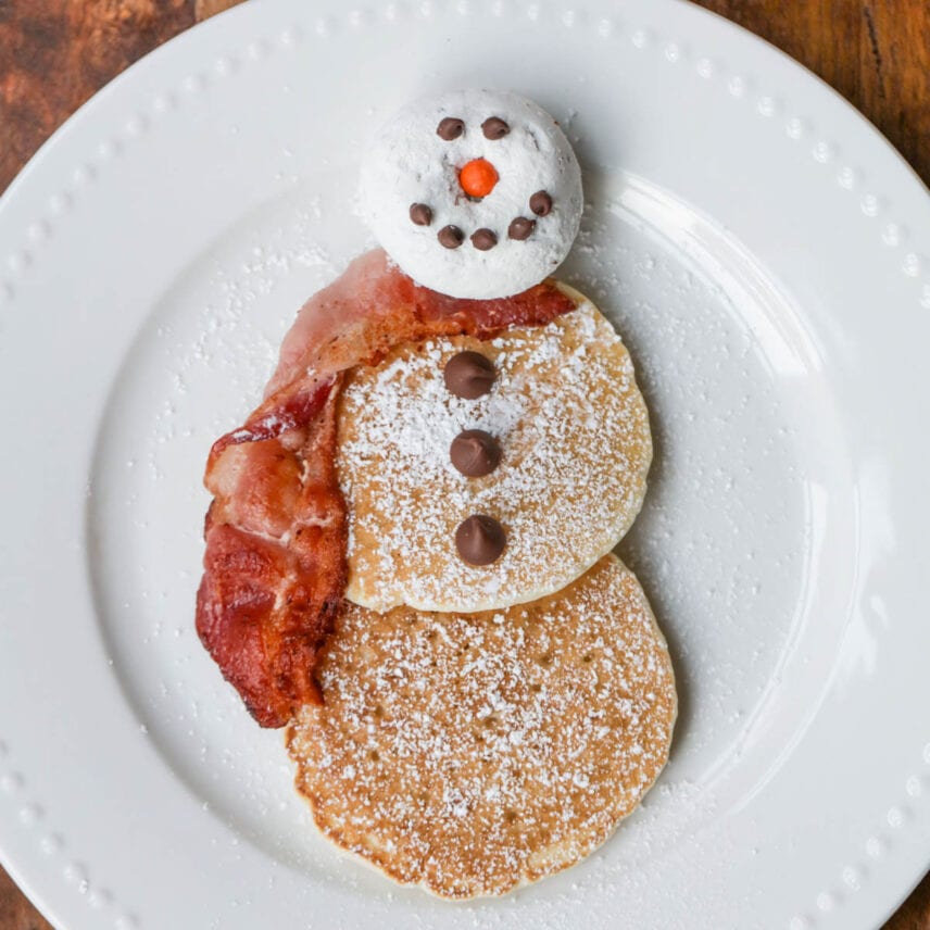 Snowman Pancakes {Quick, Easy + Kids Love Them!} | Lil' Luna