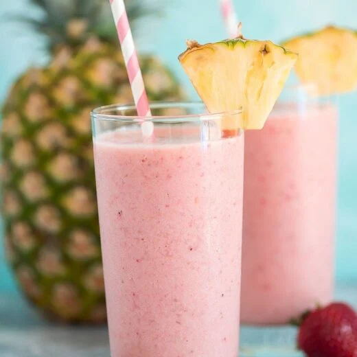 Quick and Easy Aloha Tropical Smoothie | Lil' Luna