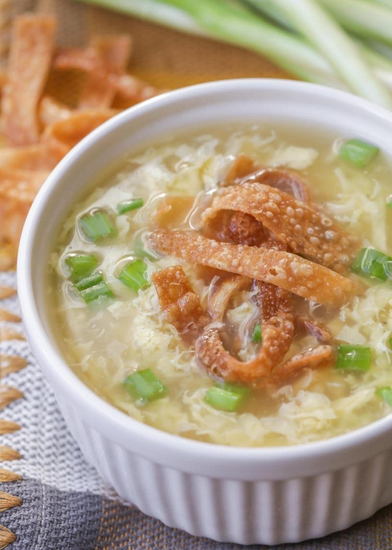 Quick & Easy Egg Drop Soup Recipe {+VIDEO} | Lil' Luna