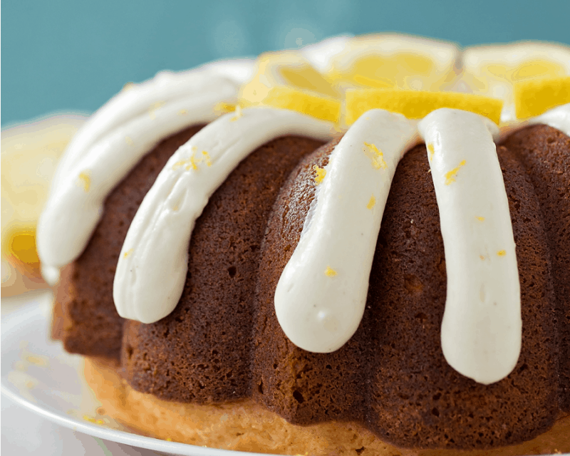 Lemon Bundt Cake {with Cream Cheese Frosting!} | Lil' Luna