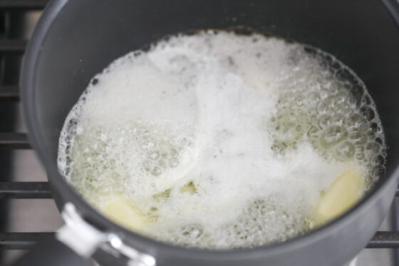 Easy Chicken Gravy Recipe {No Drippings!} | Lil' Luna