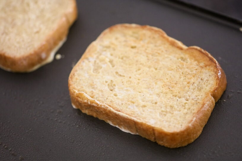 Fluffy French Toast {with Secret Ingredient!} | Lil' Luna