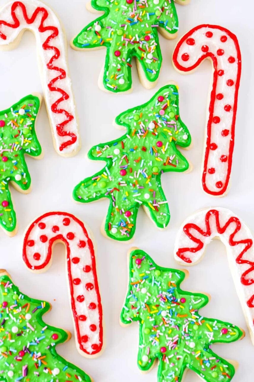 Classic Christmas Sugar Cookies | Lil' Luna