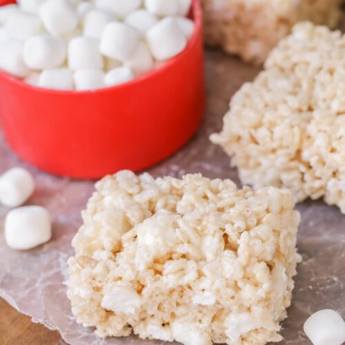 Crack Rice Krispies {With Caramel Center} | Lil' Luna