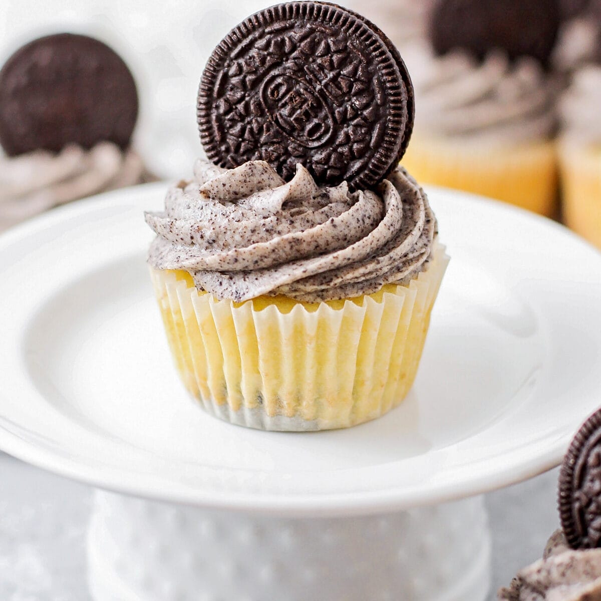 Oreo Frosting {The BEST Oreo Buttercream} | Lil' Luna