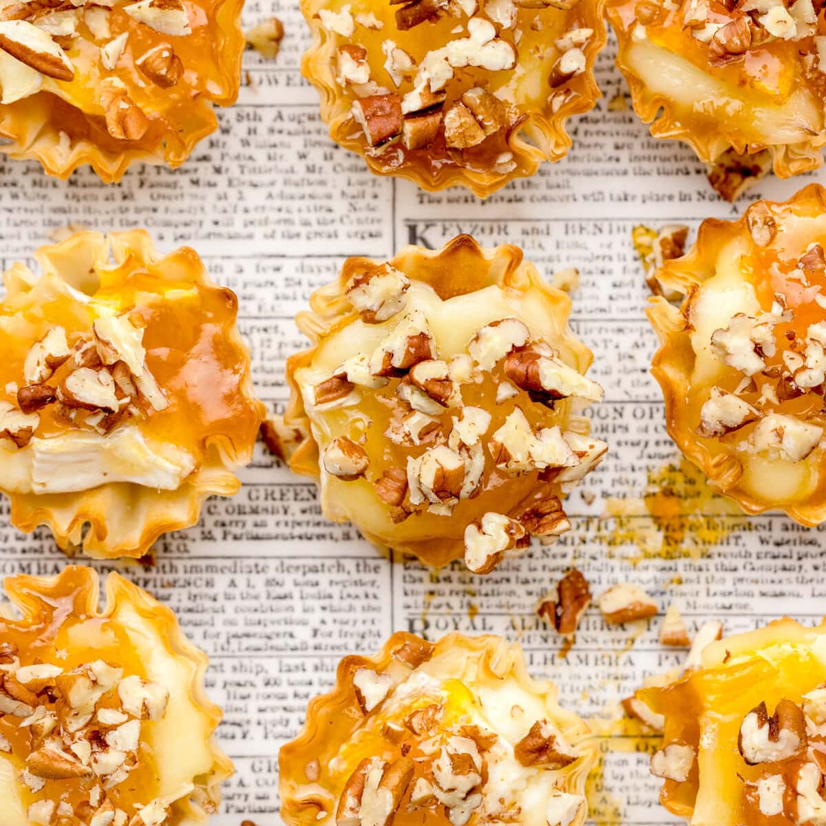 Brie Phyllo Tarts {An impressive appetizer!} | Lil' Luna