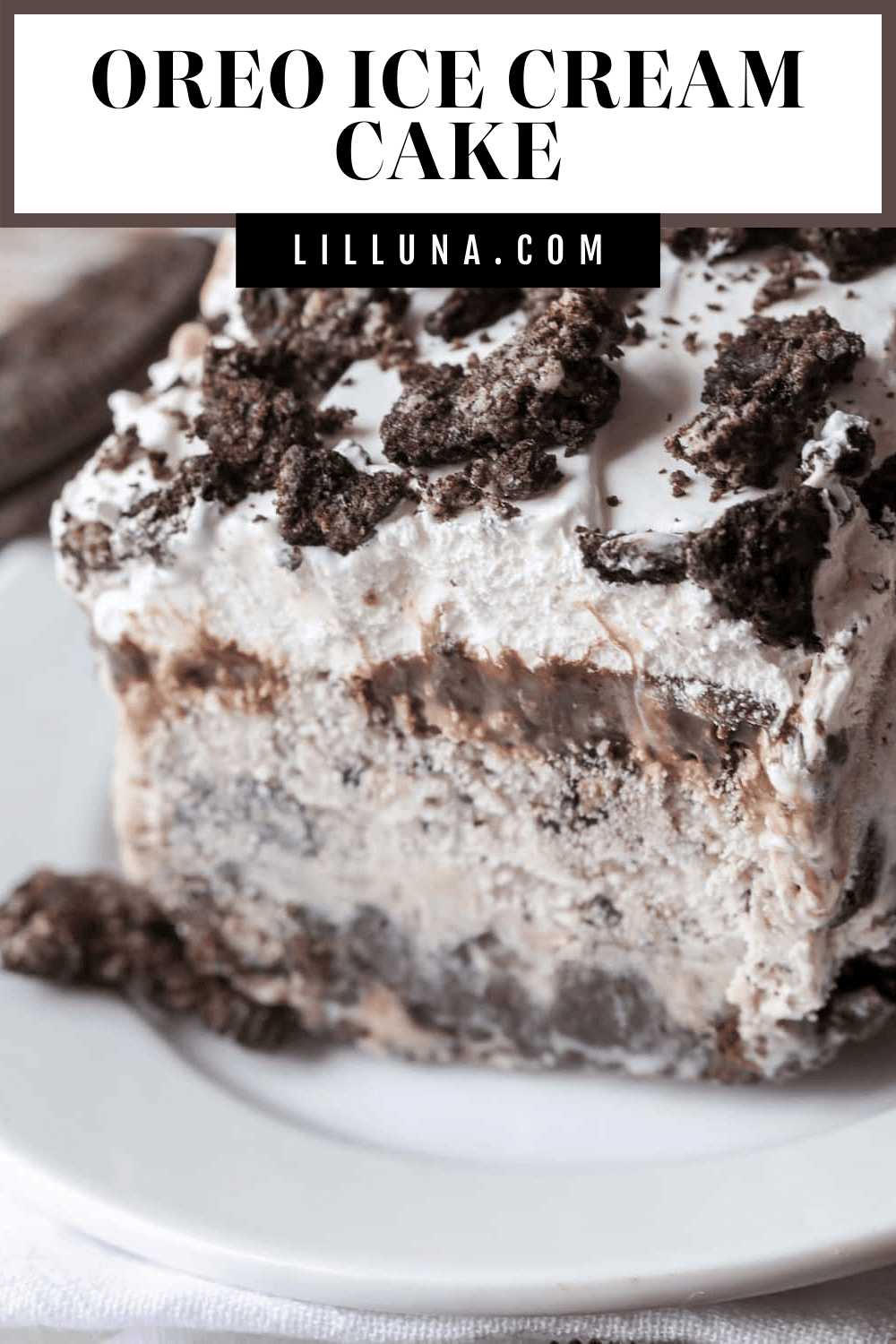 Oreo Ice Cream Cake {Just 5 Ingredients!} | Lil' Luna