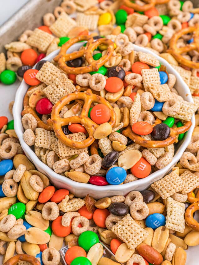 Sweet Chex Mix Recipe | Lil' Luna