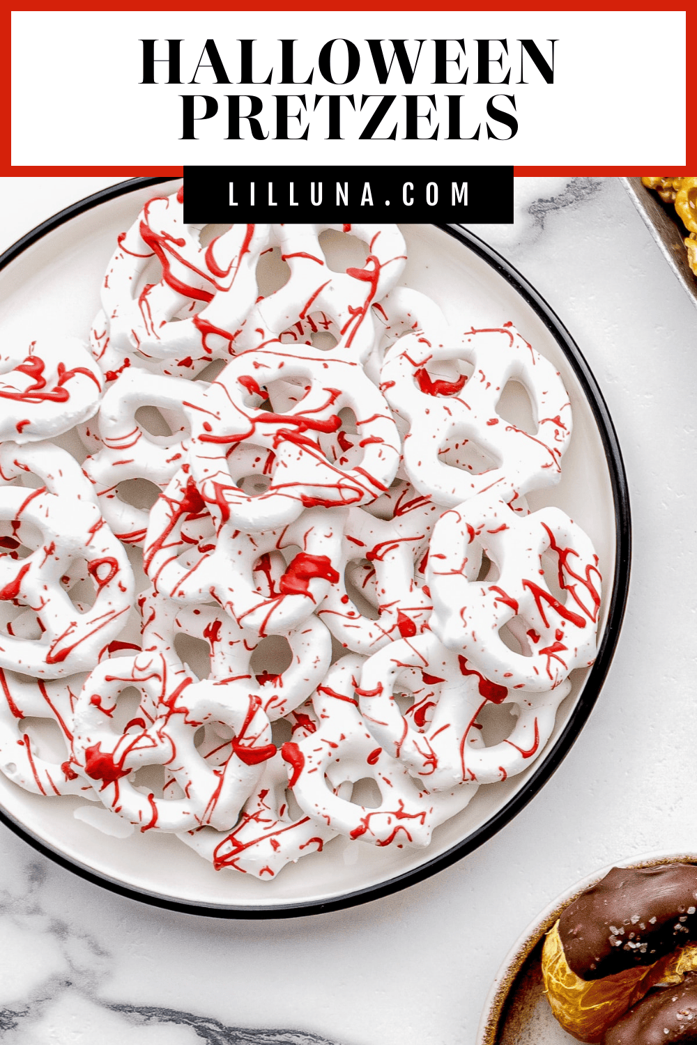 Halloween Pretzels {Quick + Easy!} | Lil' Luna