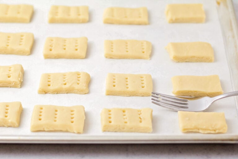 Simple Shortbread Cookie Recipe | Lil' Luna