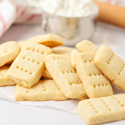 Simple Shortbread Cookie Recipe | Lil' Luna