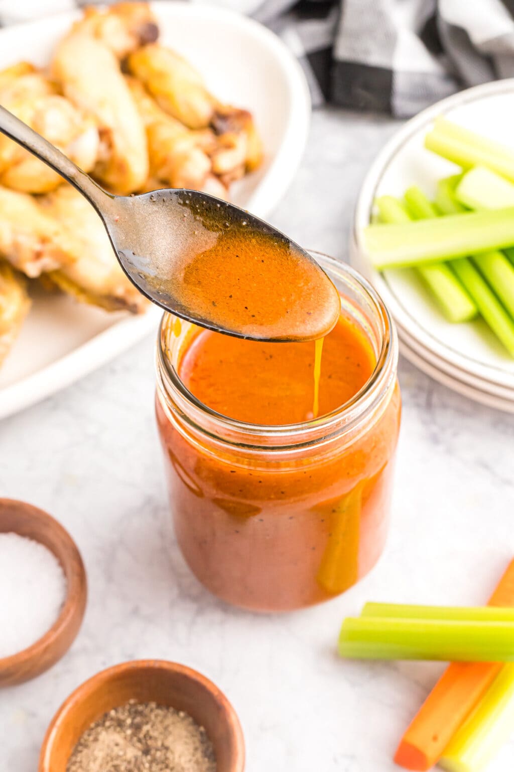 Buffalo Sauce Recipe {Made in Minutes!} | Lil' Luna