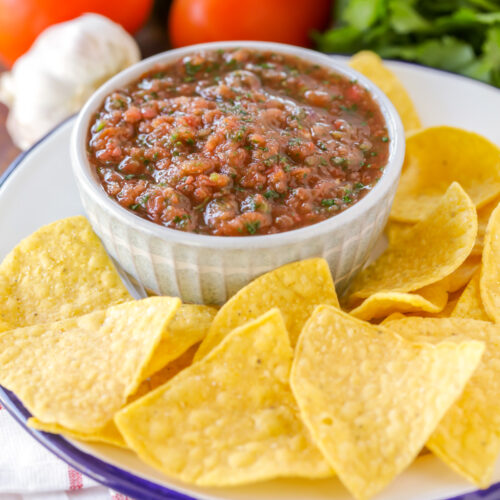Easy Fresh Salsa Recipe | Lil' Luna