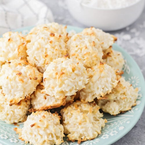 Easy Coconut Macaroons | Lil' Luna
