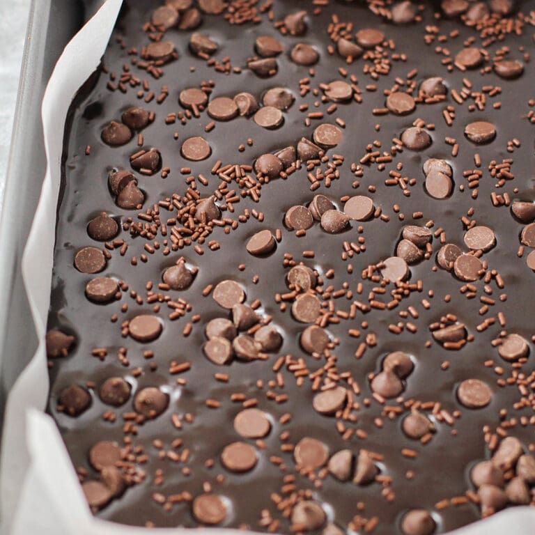 Halloween Brownies {with Reese's Ghosts!} | Lil' Luna