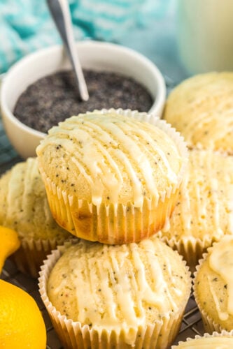 Glazed Lemon Poppyseed Muffins | Lil' Luna