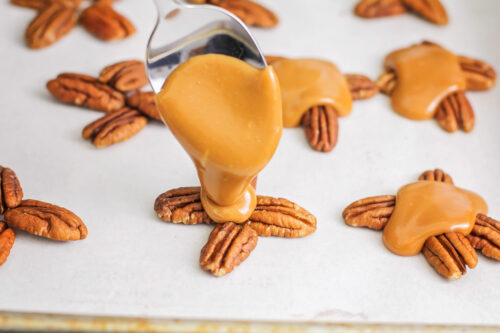 Homemade Turtles Candy – Chocolate, Caramel & Pecan Delight