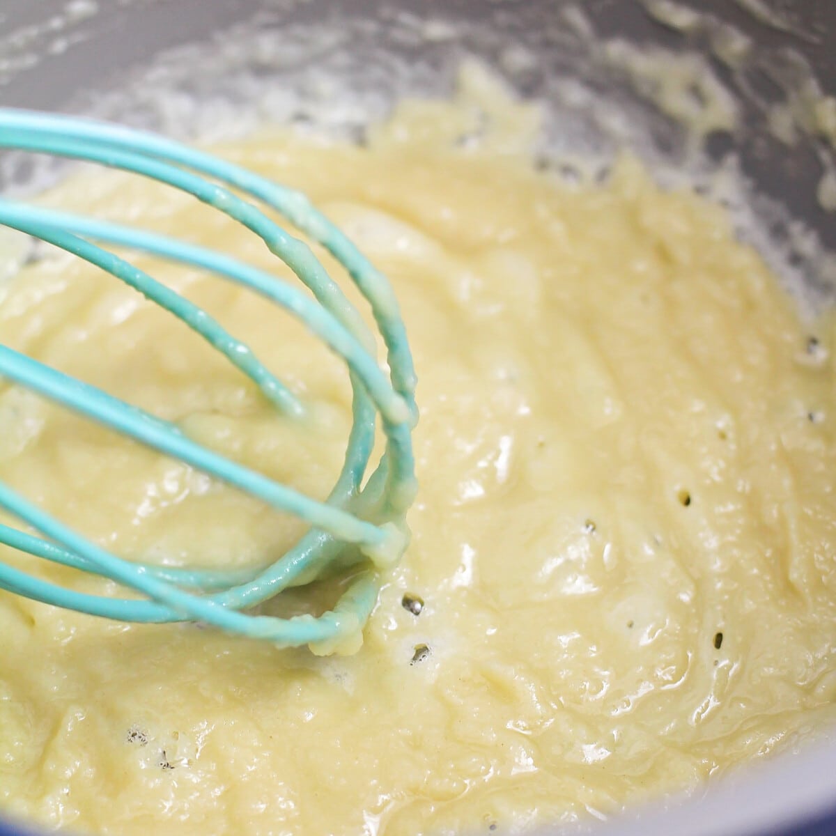 How to Make a Roux {For Thickening Sauces!} | Lil' Luna