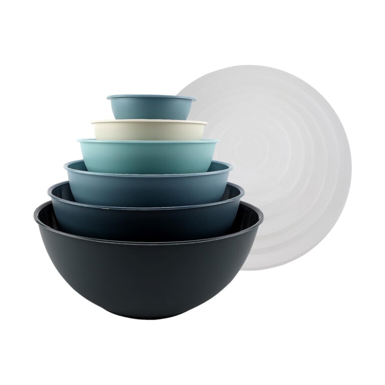 Holiday Baking Supplies {Helpful Tools & Festive Flair} | Lil' Luna