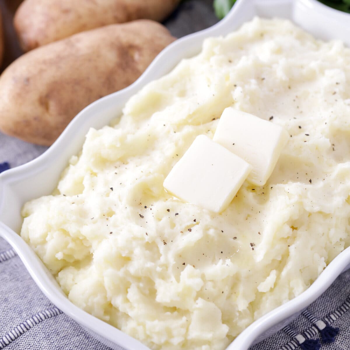 BEST Mashed Potatoes Recipe | Lil' Luna