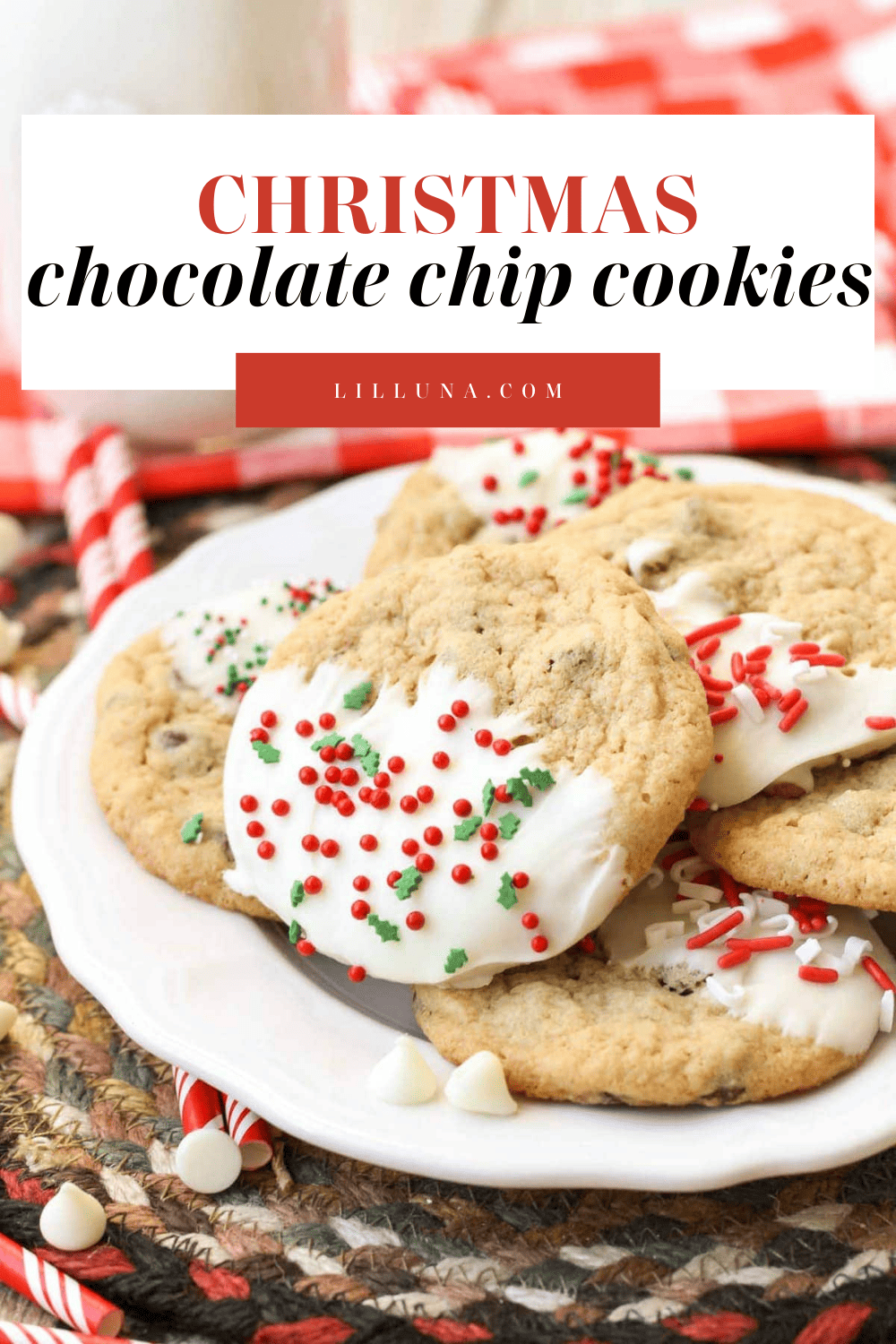 Christmas Chocolate Chip Cookies | Lil' Luna