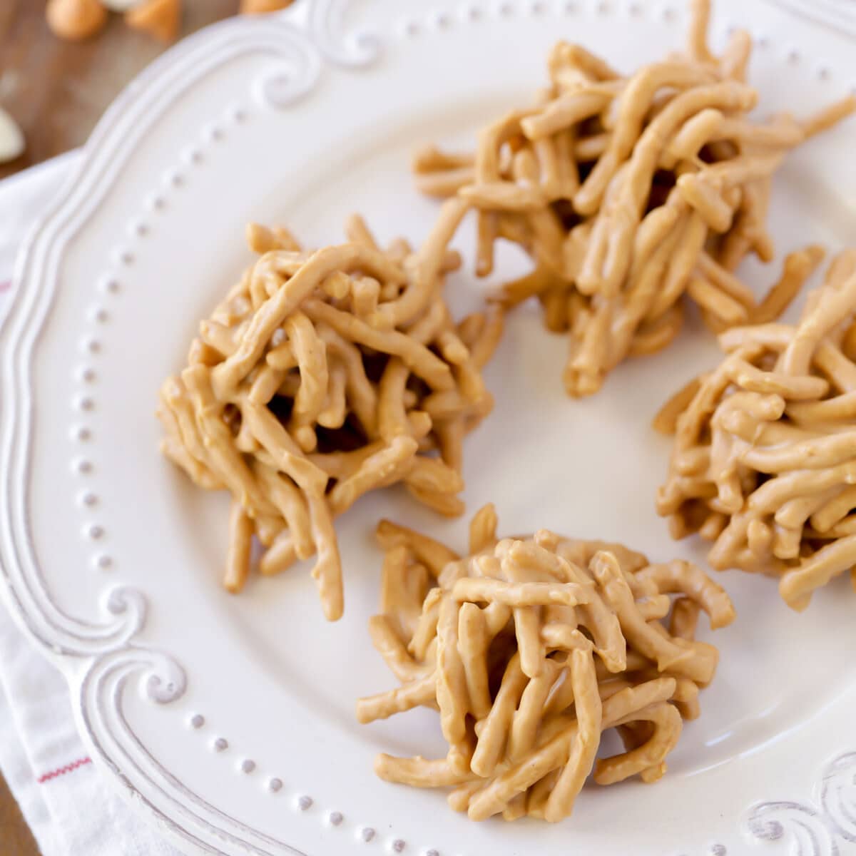 Haystack Cookies {Just 4 Ingredients!} | Lil' Luna