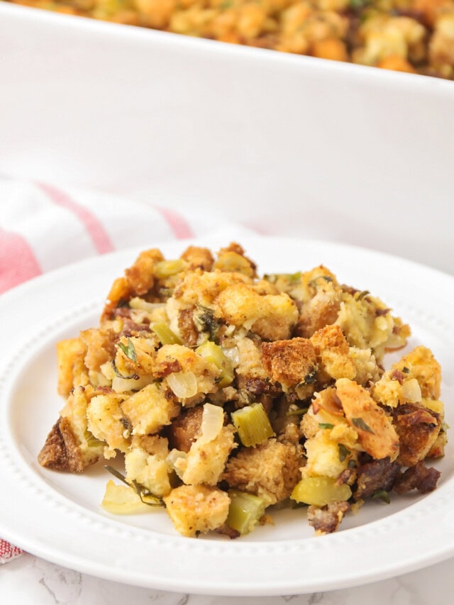 Classic Homemade Stuffing Recipe | Lil' Luna