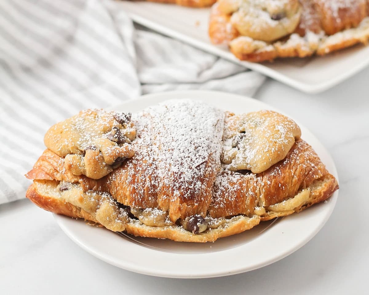 Viral Cookie Croissant | Lil' Luna