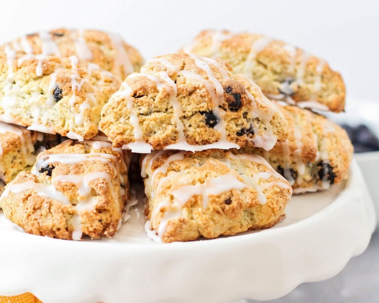 Easy Lemon Blueberry Scones | Lil' Luna